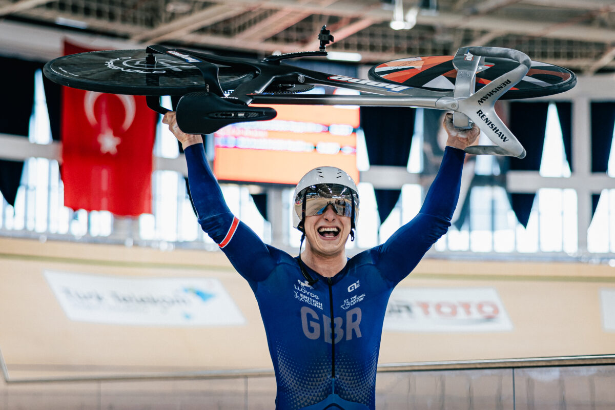 Matthew Richardson bryder flyvende 200 m verdensrekord igen 24 timer ...