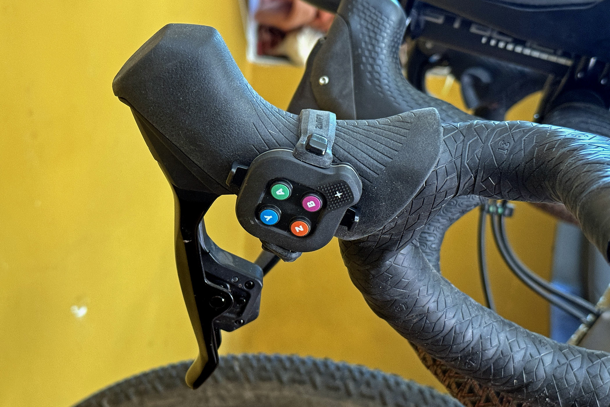 ZWIFT Klik på V2 -spilcontrollere Klip omkostningerne ved Virtuel COG ...
